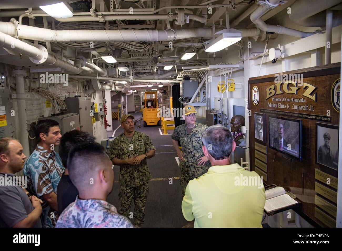 Uss Zumwalt Interior