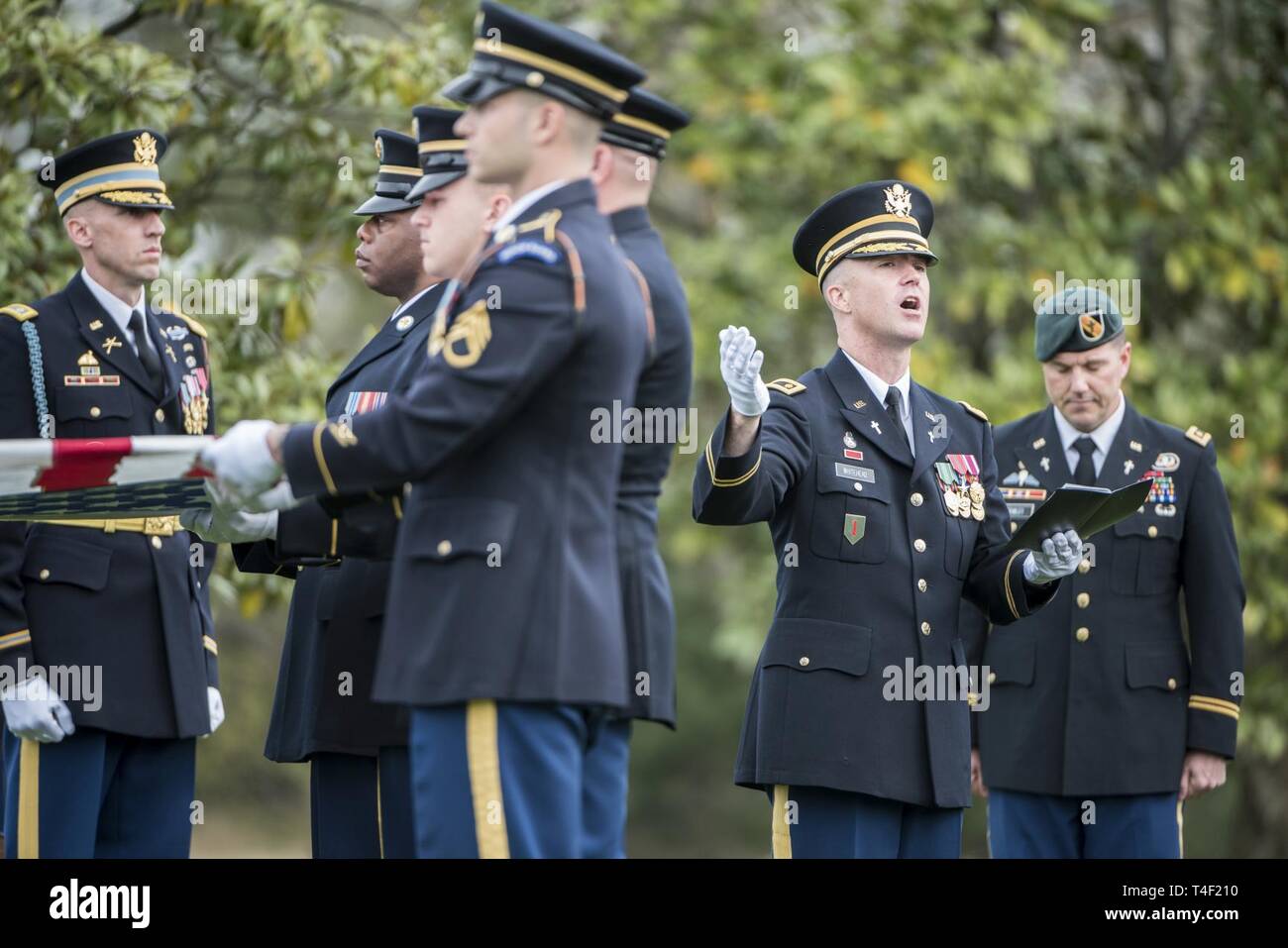 Become 2005 va hi-res stock photography and images - Alamy