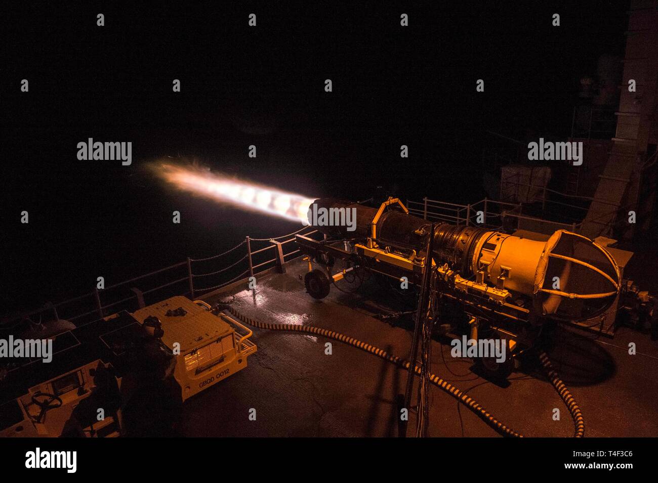 Jet engine test hi-res stock photography and images - Alamy