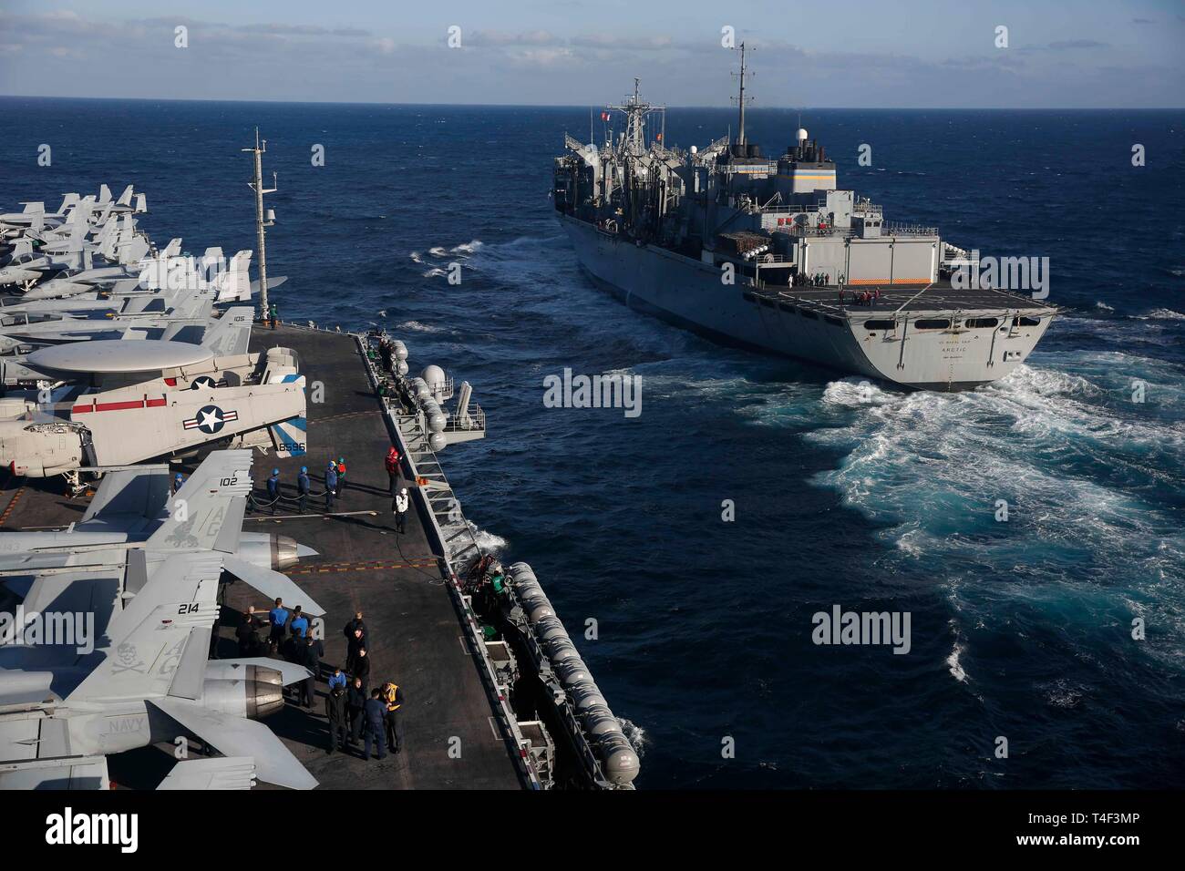 Uss nimitz fast cruise hi-res stock photography and images - Alamy