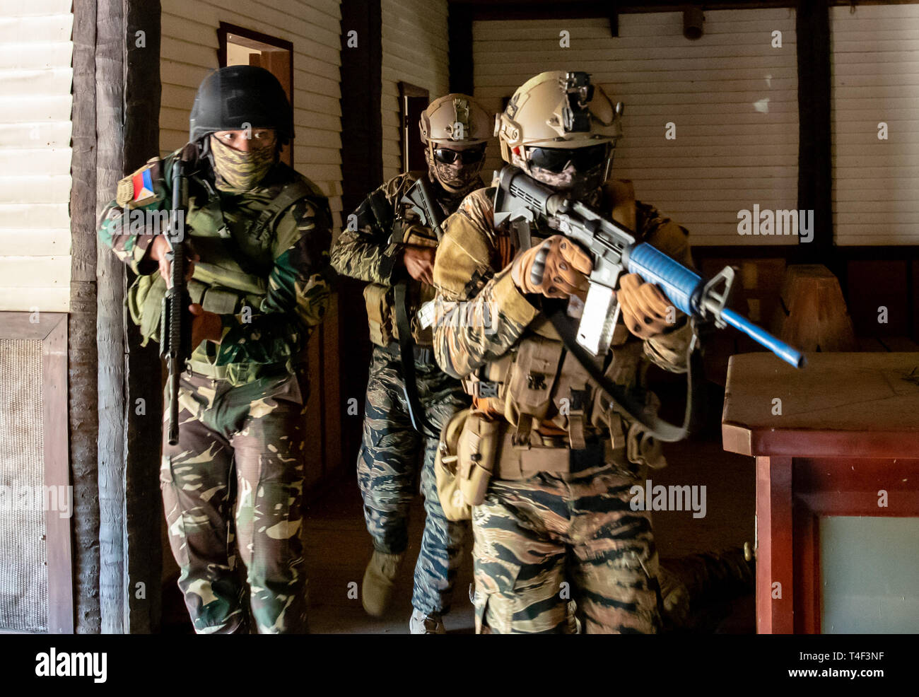 PALAWAN, Philippines (April 8, 2019) - Members of the U.S. Naval ...