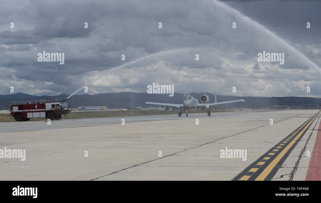 Col. Tim Donnellan, commander of the 124th Fighter Wing, taxis in an A ...