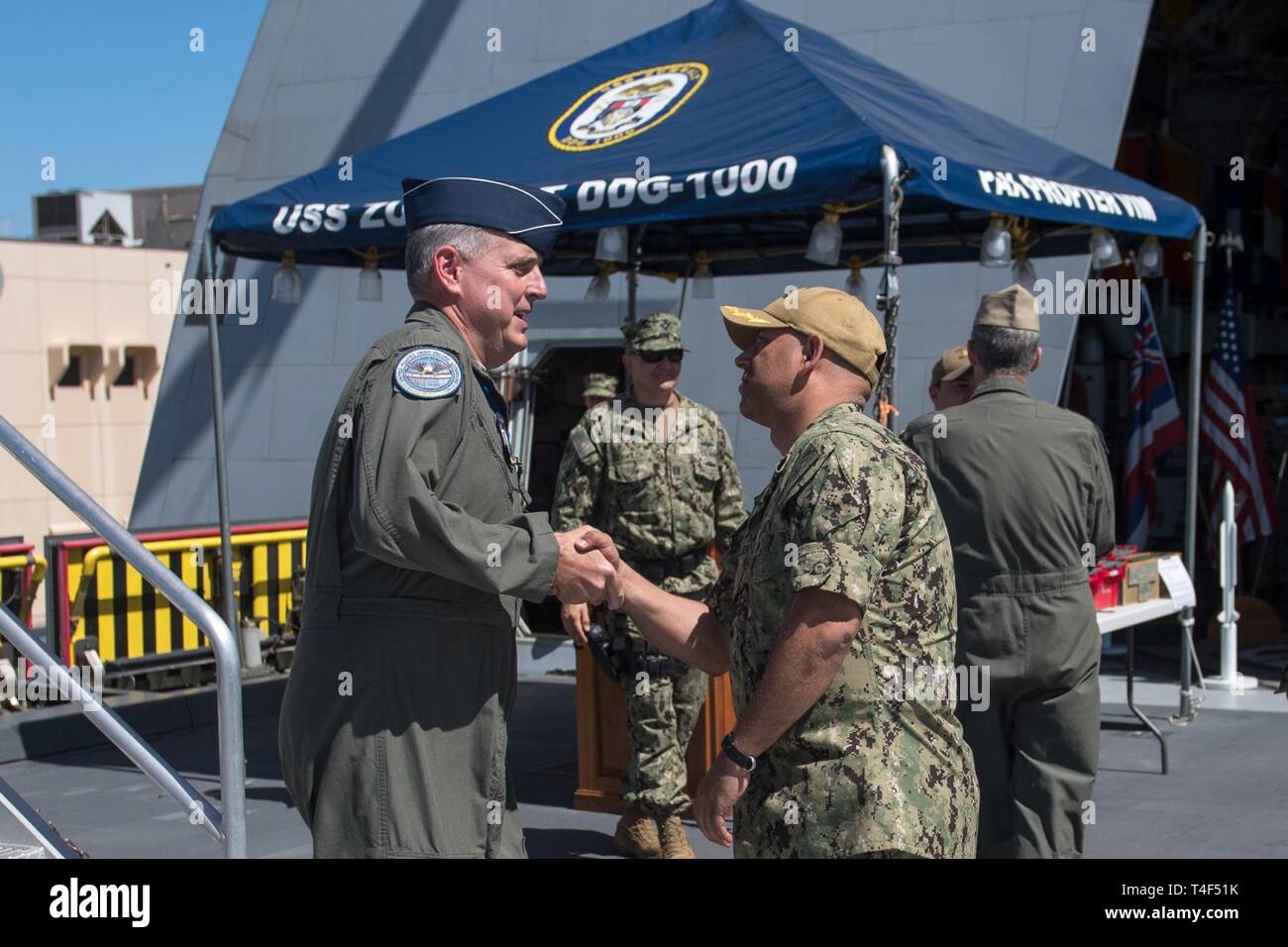 PEARL HARBOR, Hawaii (Apr. 6, 2019) Capt. Andrew Carlson, commanding ...