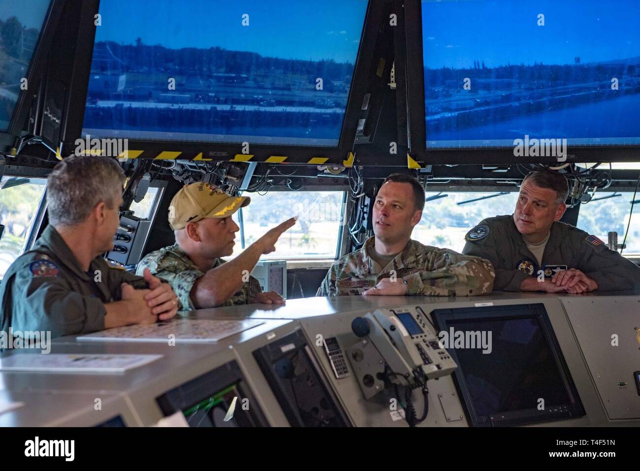 PEARL HARBOR, Hawaii (Apr. 6, 2019) Capt. Andrew Carlson, commanding ...