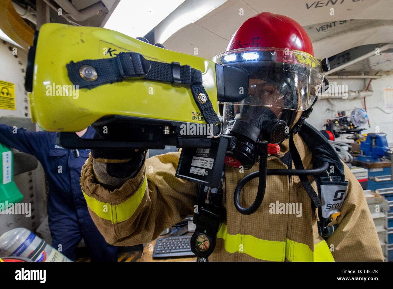 Guided missile dest hi-res stock photography and images - Alamy