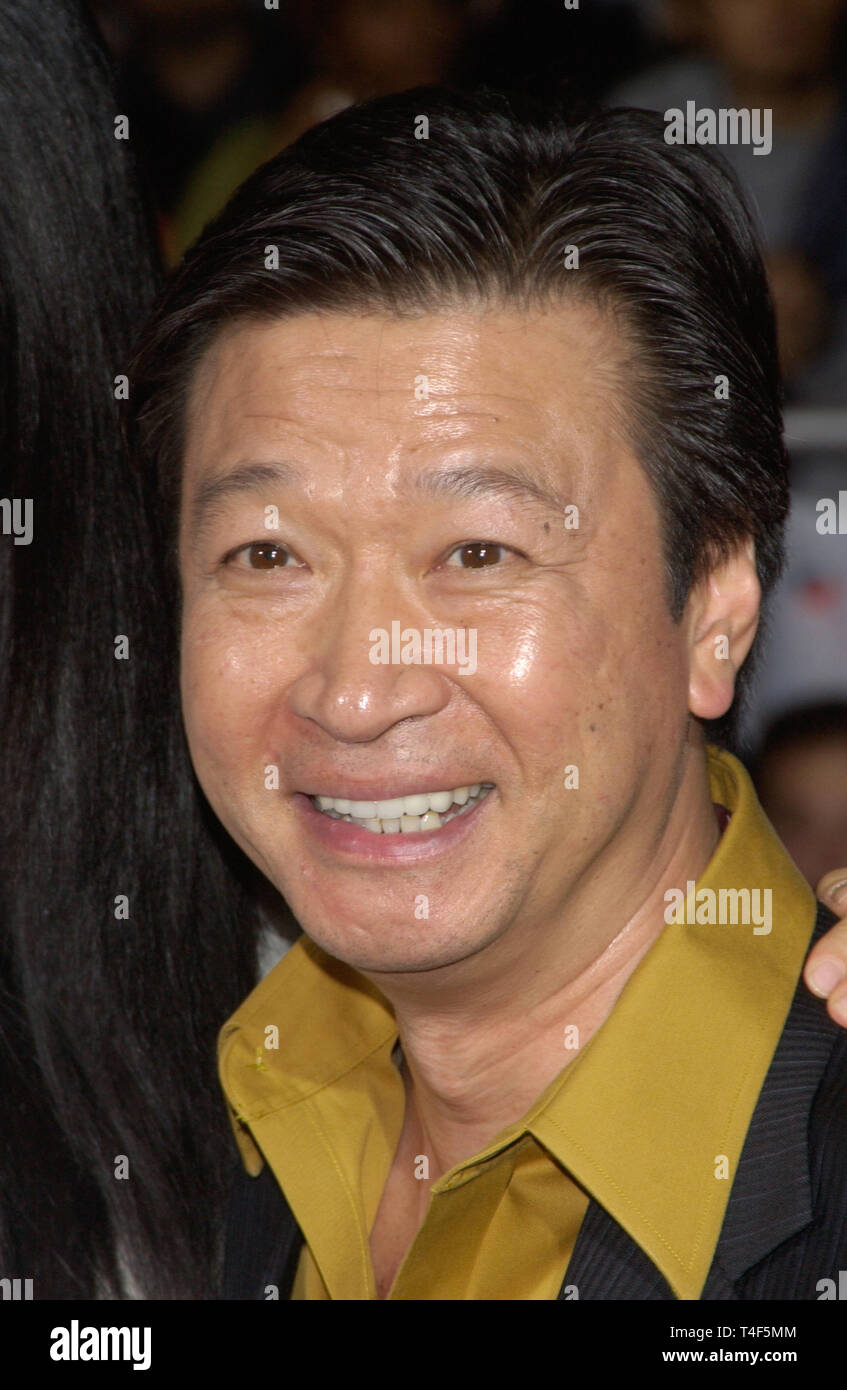 LOS ANGELES, CA. March 12, 2004: Actor TZI MA & girlfriend NAOMI at the ...