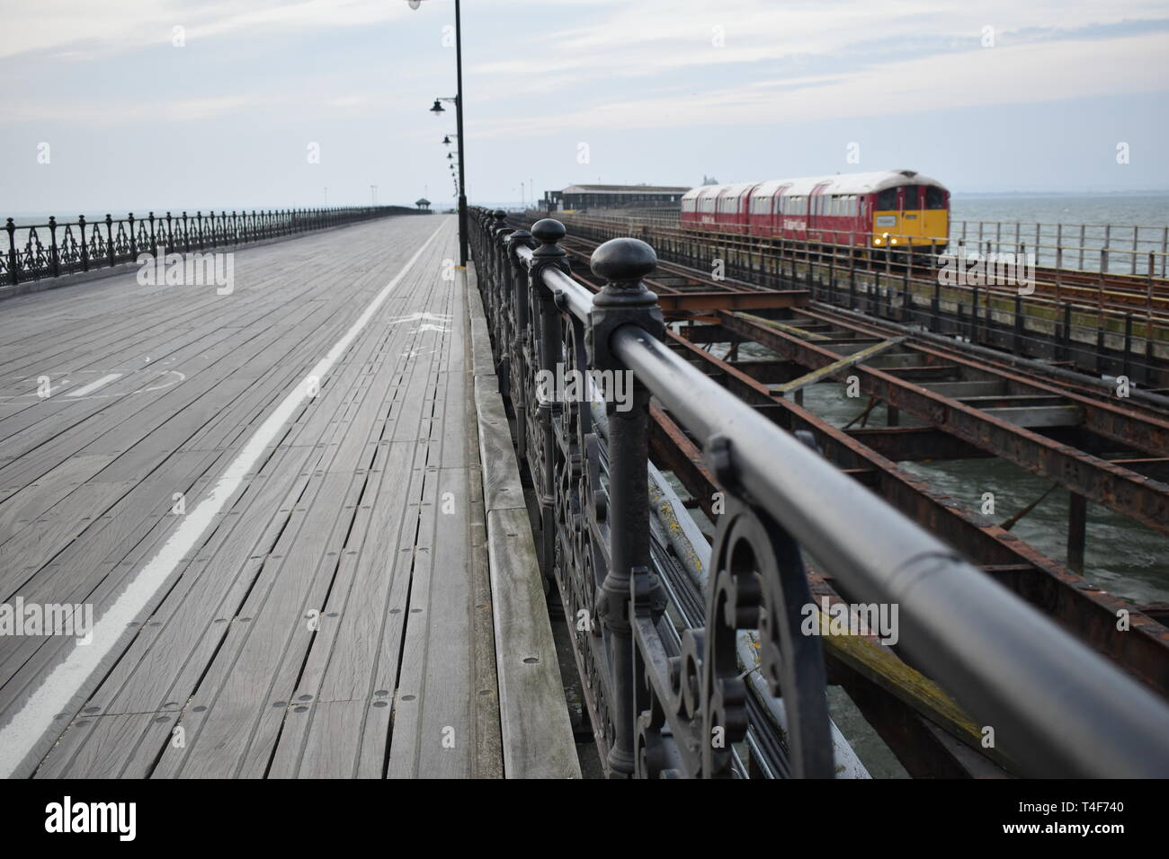 Ryde Pier looking northward to the Head Stock Photo - Alamy