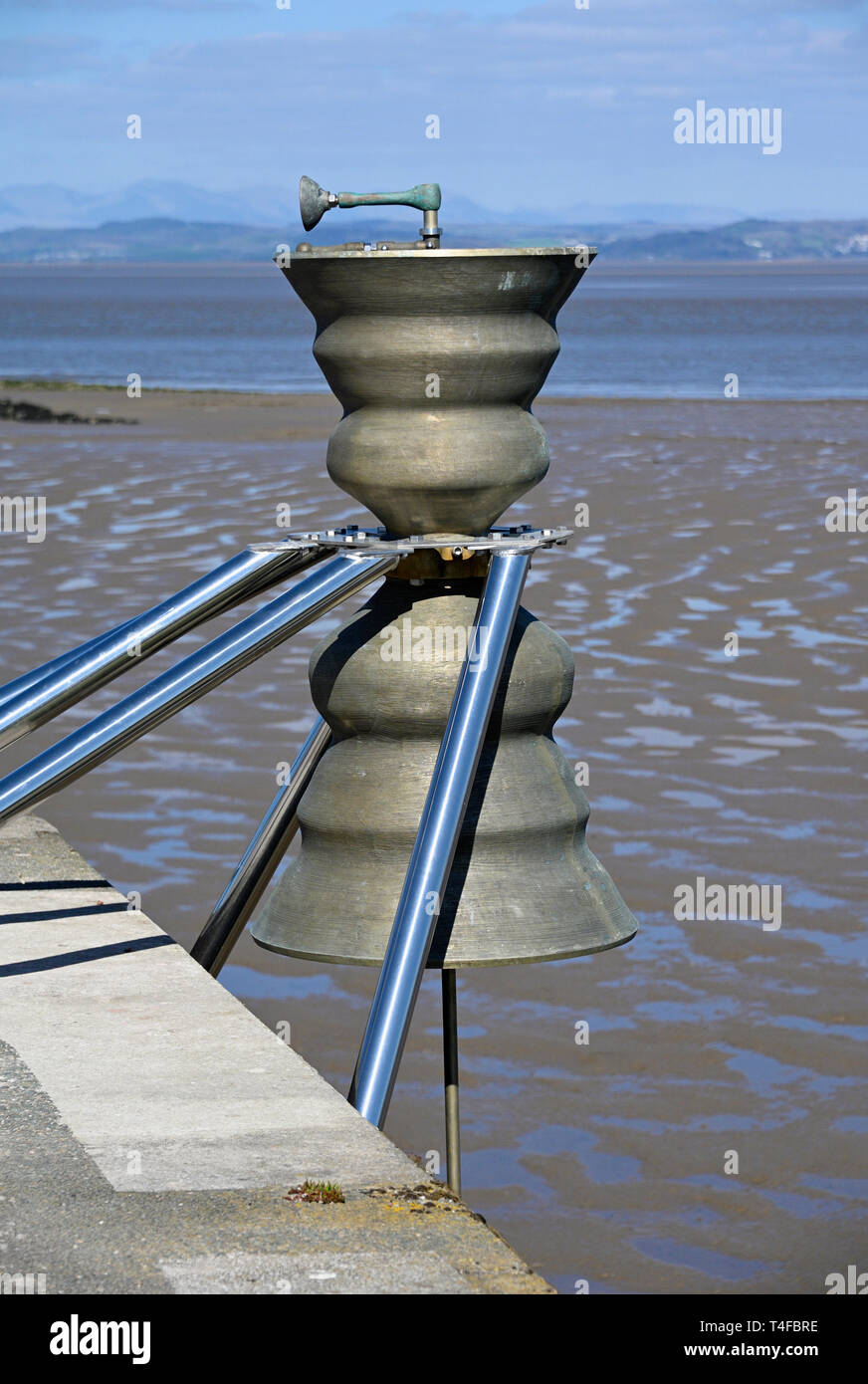 Time and tide hi-res stock photography and images - Alamy