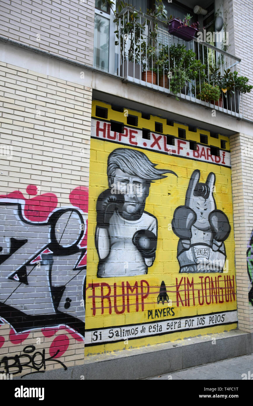Donald Trump & Kim Jong Un mural, Valencia, Spain 2019 Stock Photo - Alamy