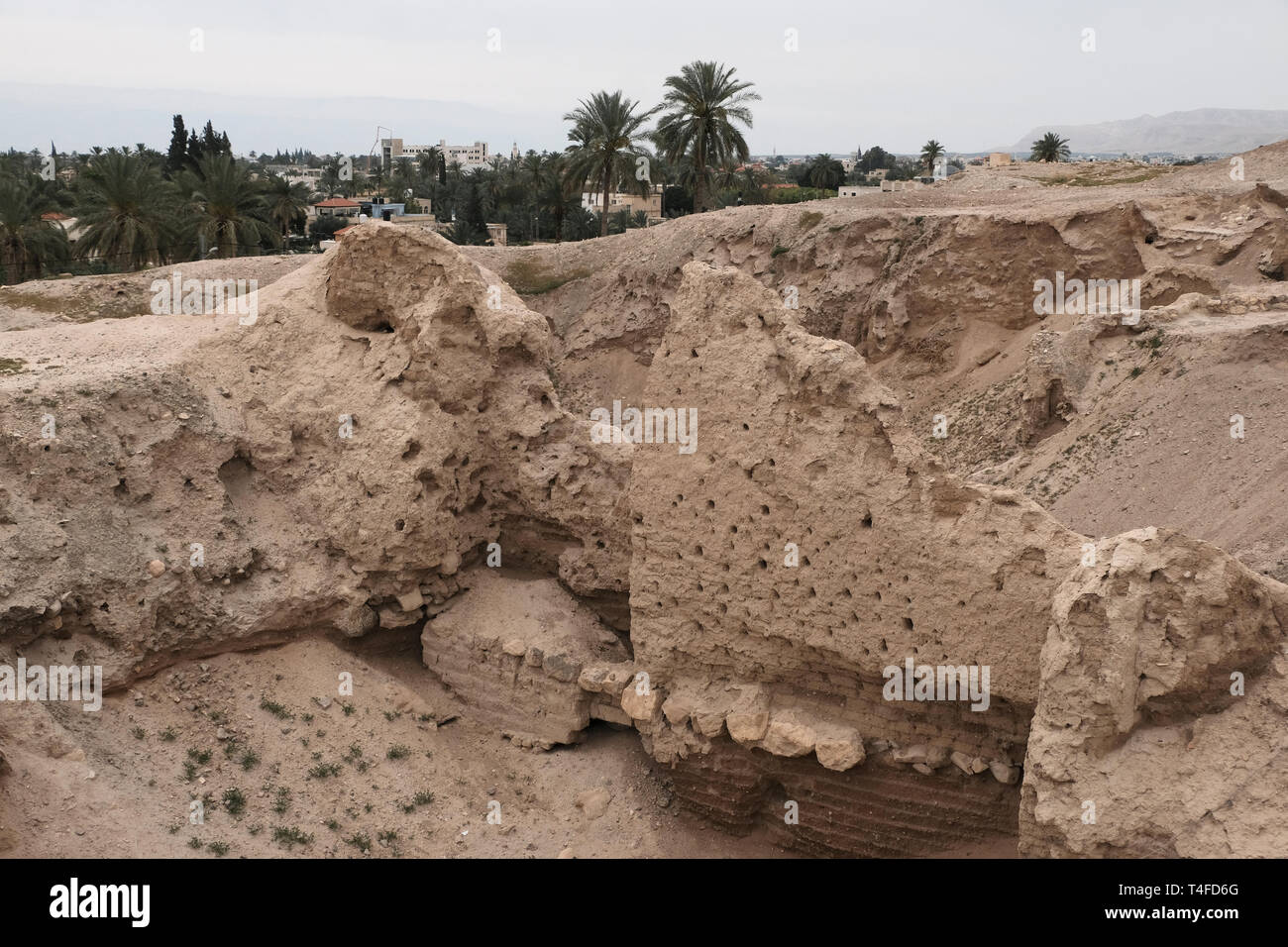 Building foundations unearthed in Tell es-Sultan a UNESCO World ...