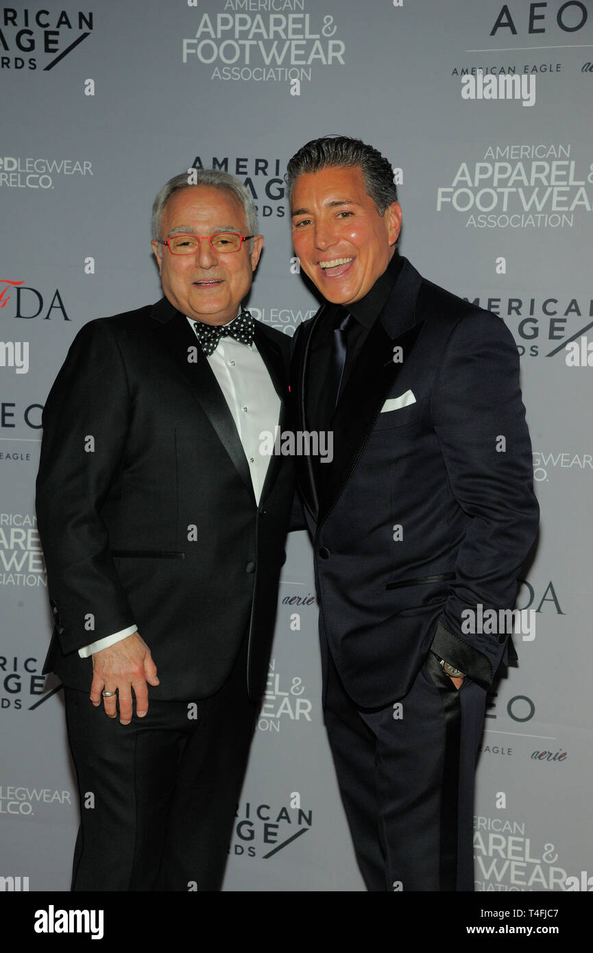 Isaac ash attend hi-res stock photography and images - Alamy