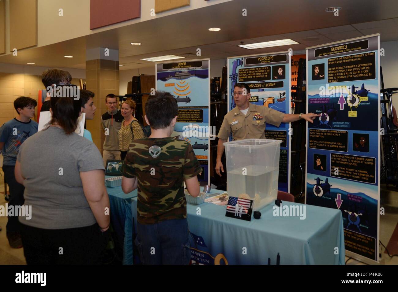 Commander periscope submarine hi-res stock photography and images - Alamy