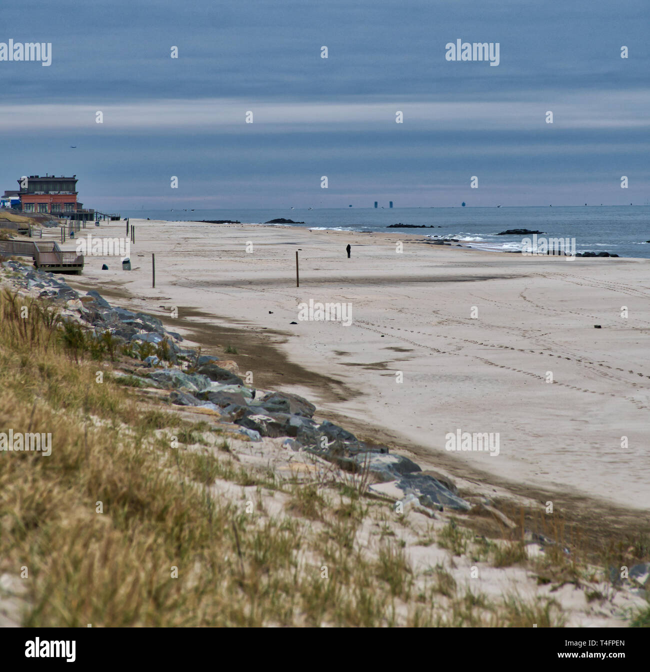 Long banch hi-res stock photography and images - Alamy