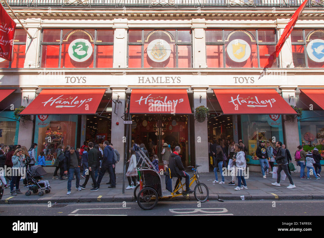 Hamleys London High Resolution Stock Photography and Images - Alamy