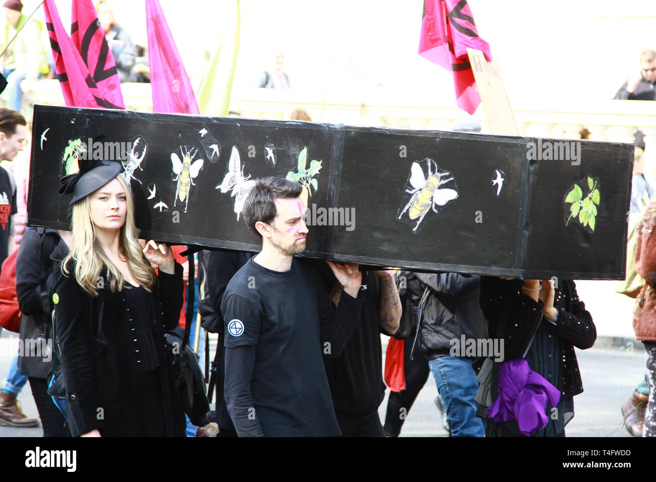 EXTINCTION REBELLION DEMONSTRATION IN LONDON ON 15TH APRIL 2019. PEOPLE ...