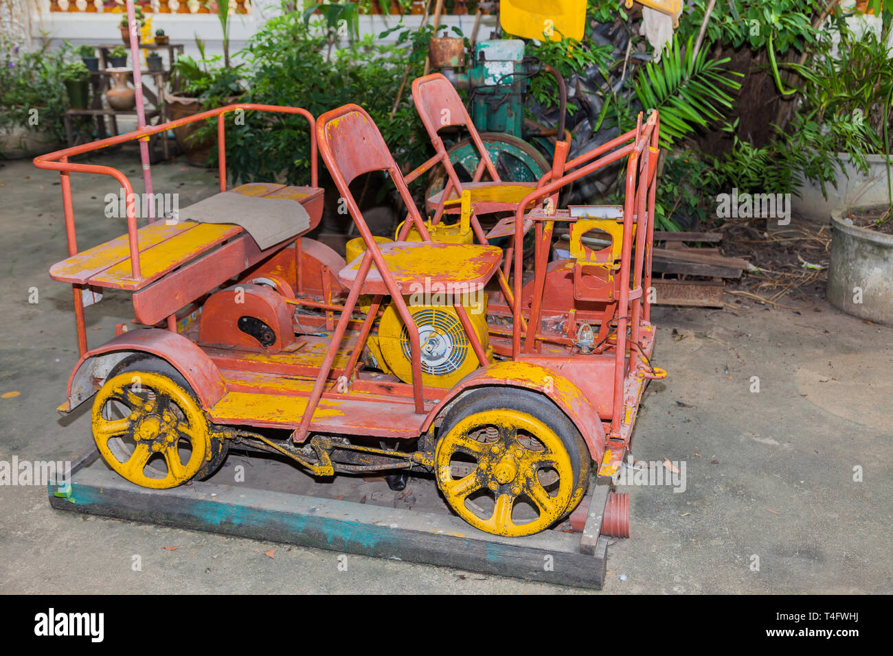 Rolling stock old train hi-res stock photography and images - Alamy