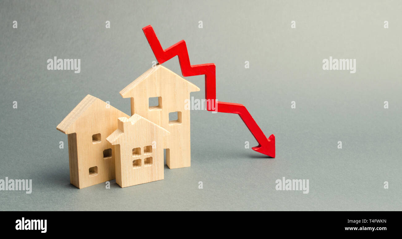 Interest rates falling hi-res stock photography and images - Alamy