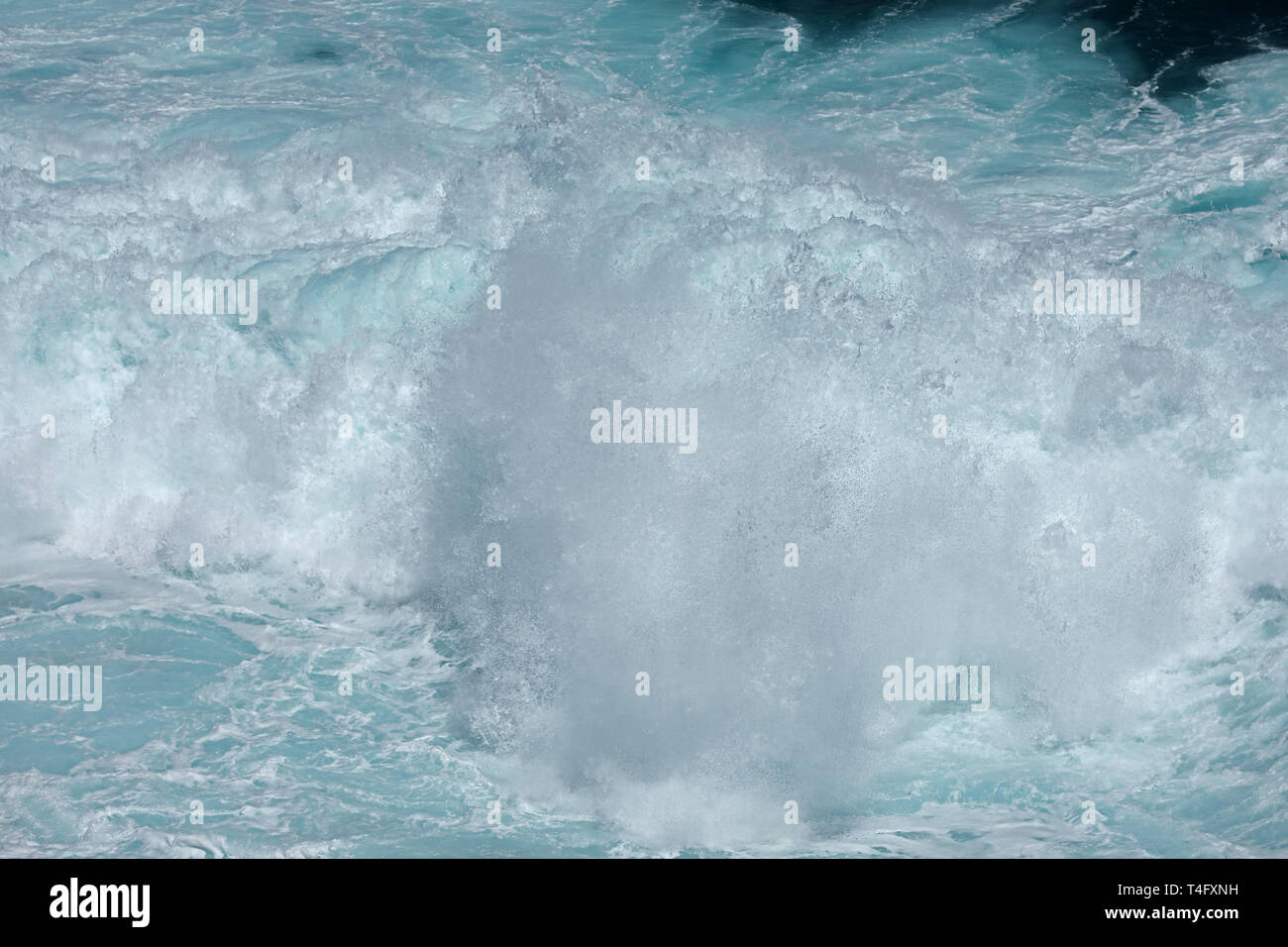 Sea Ocean Sea water with different water colours Stock Photo - Alamy