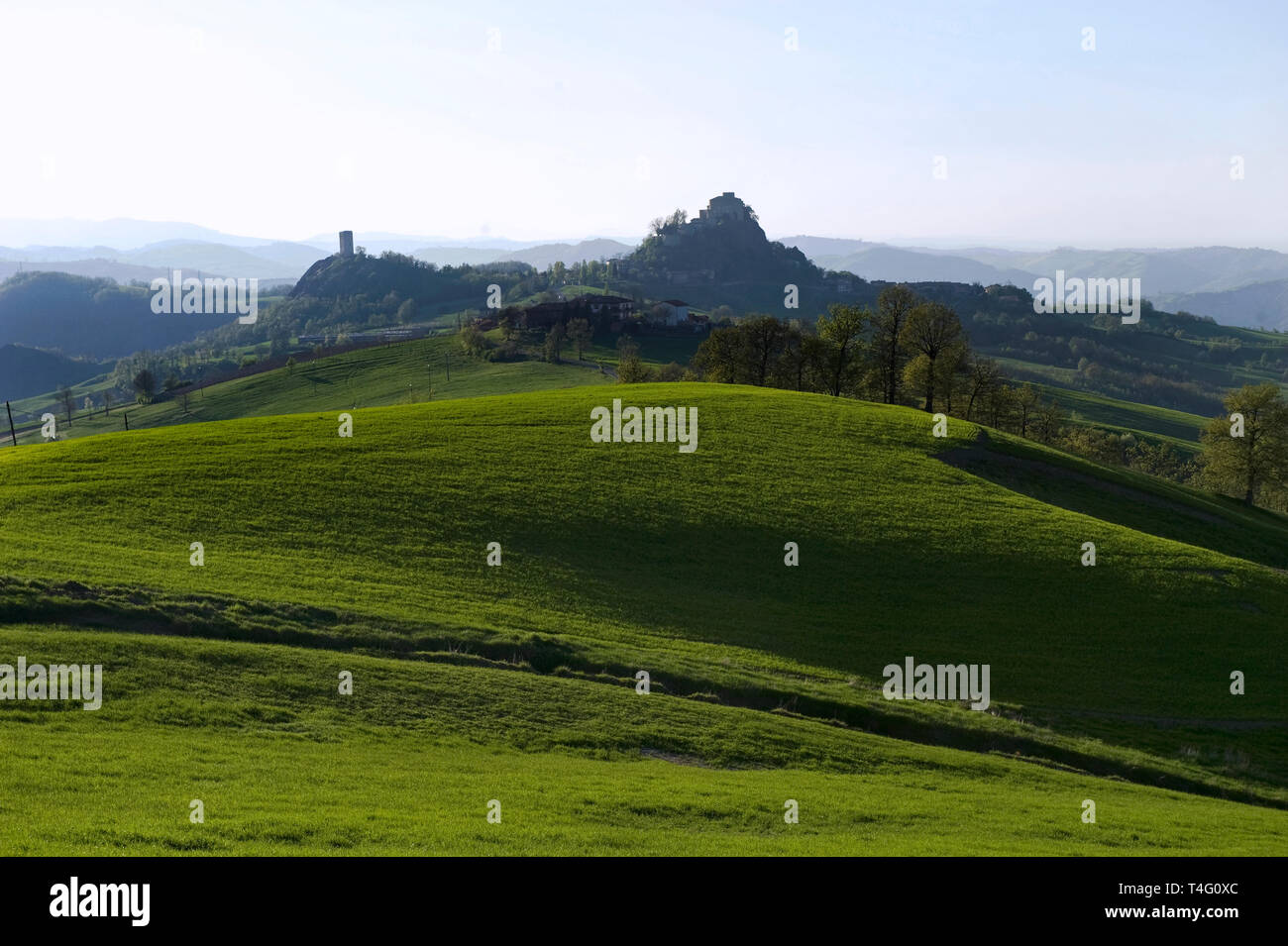 Canossa castle hi-res stock photography and images - Alamy