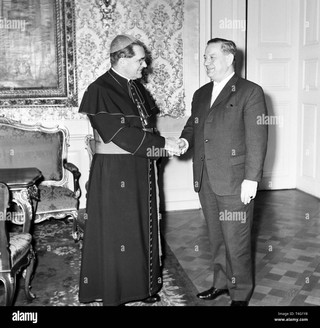 Duo arch hi-res stock photography and images - Alamy