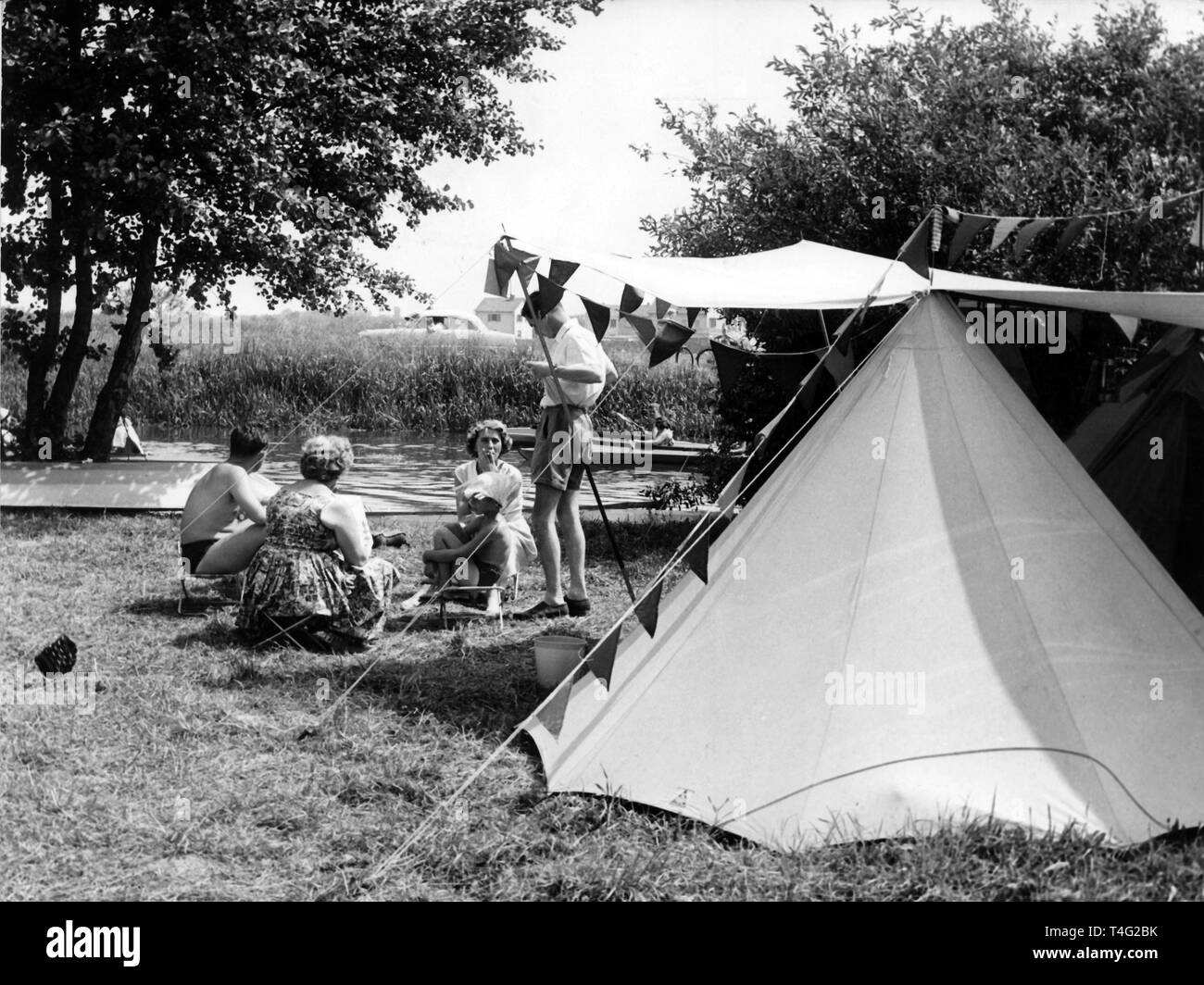 Camping pennant hi-res stock photography and images - Alamy