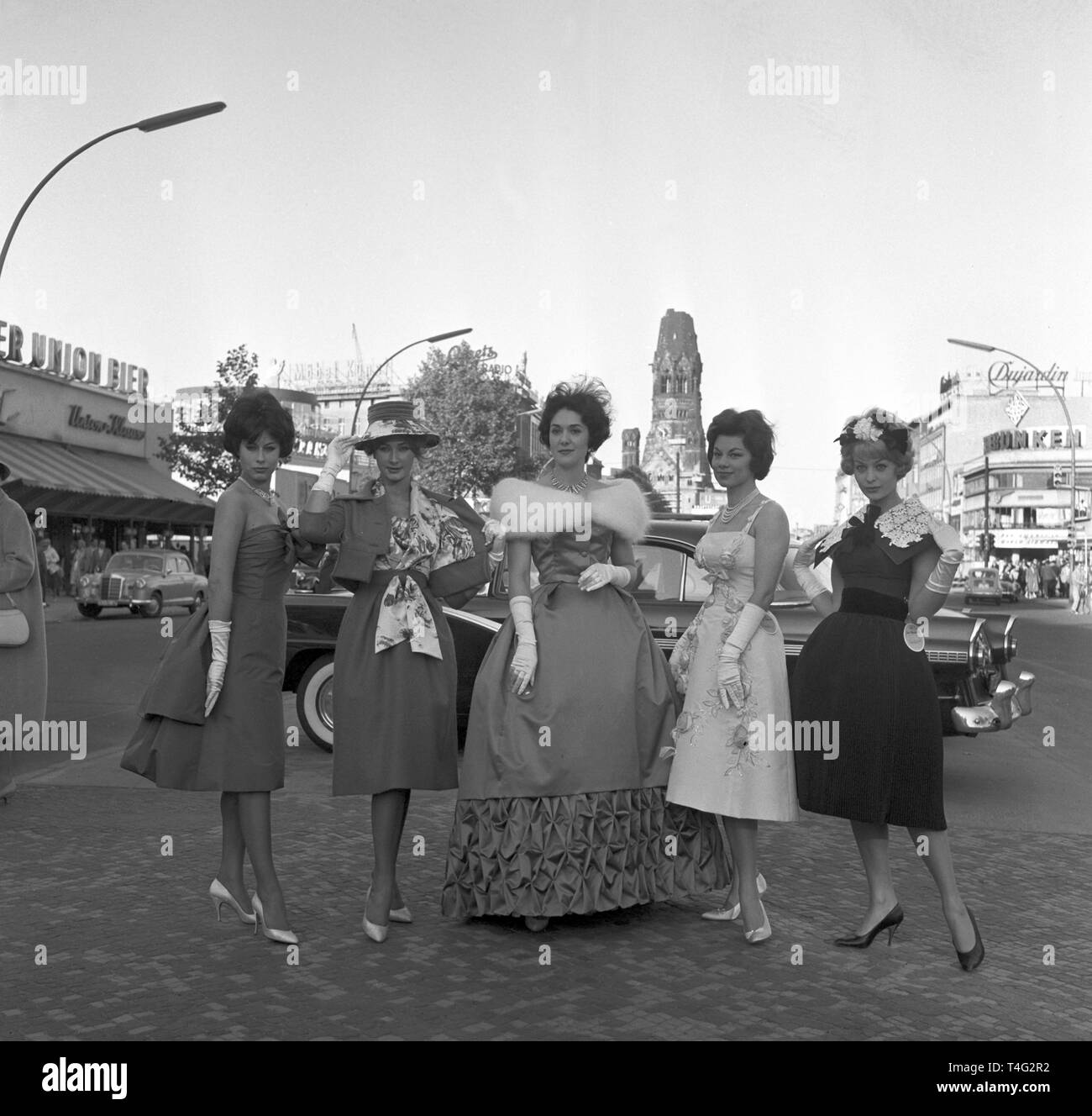 Around 70 models of the Italian fashion house Emilio Schuberth, Carosa ...