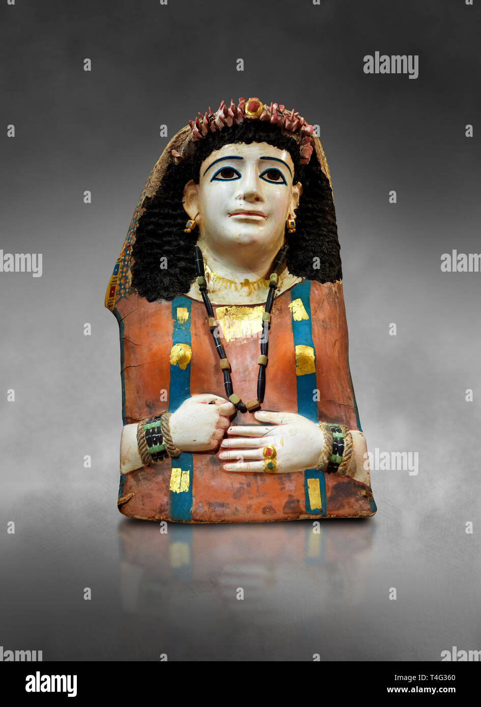 Mummy mask hi-res stock photography and images - Alamy