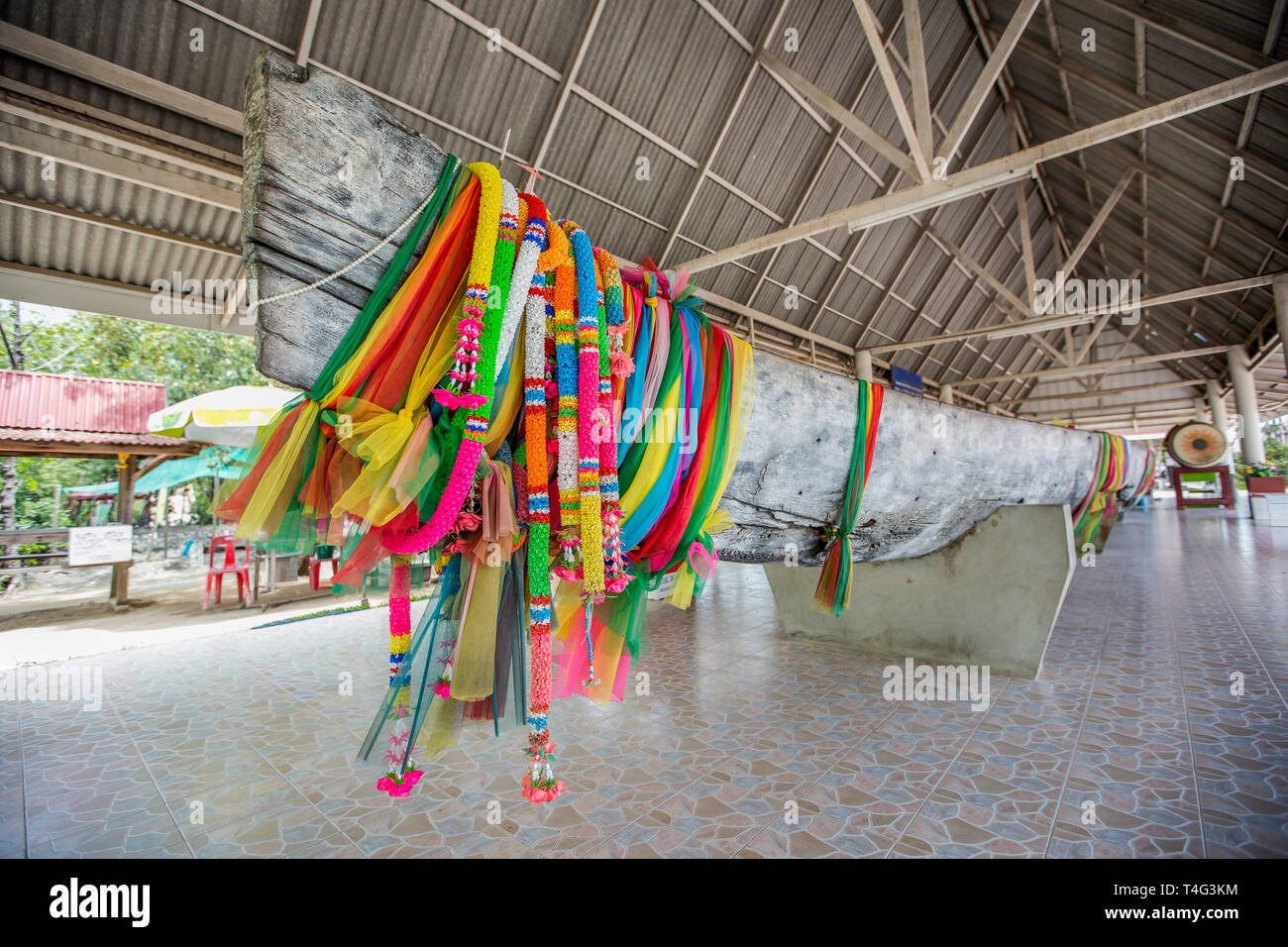 Phanthai norasing shrine hi-res stock photography and images - Alamy