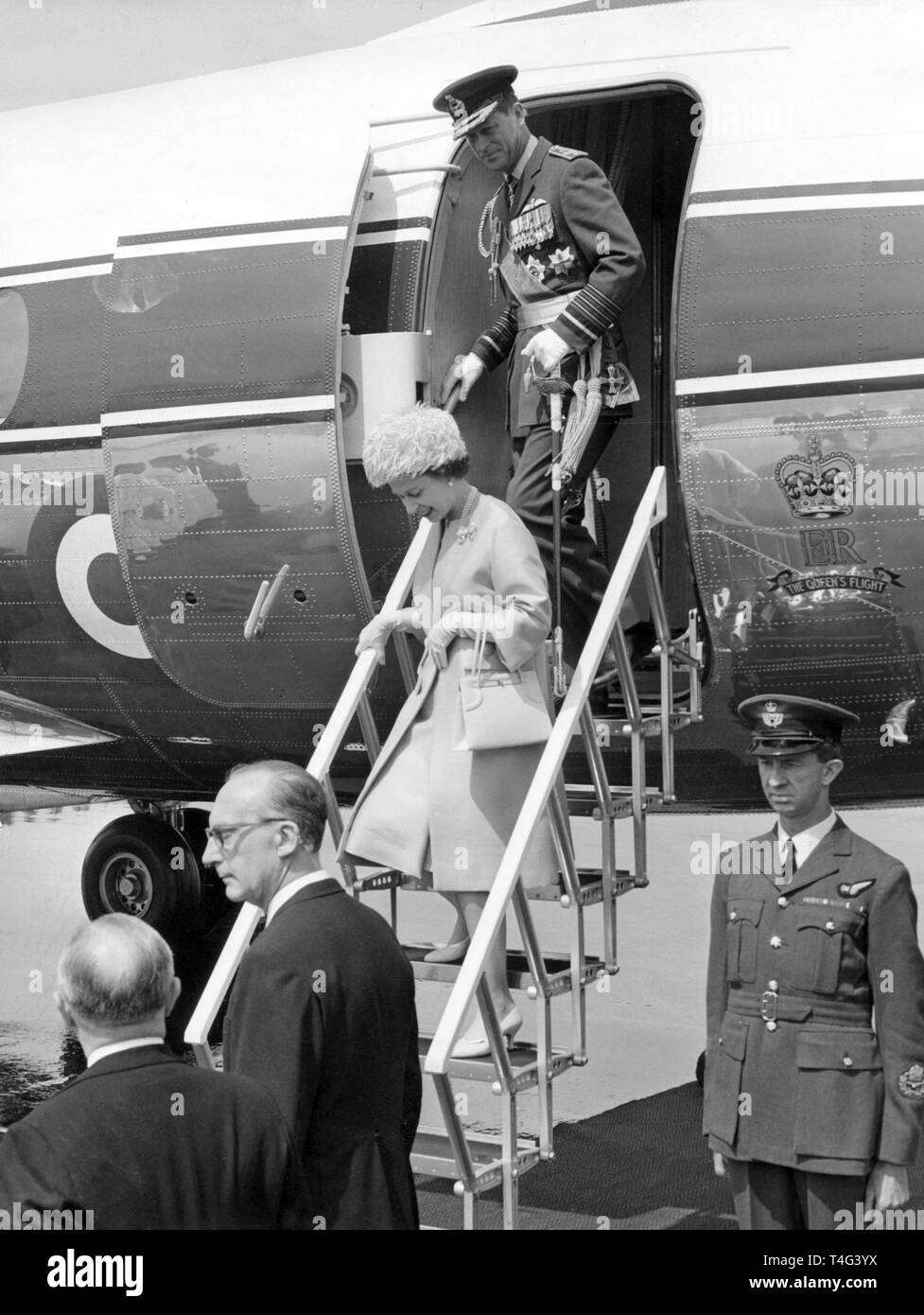 Queen Elizabeth Ii 1965 High Resolution Stock Photography and Images ...