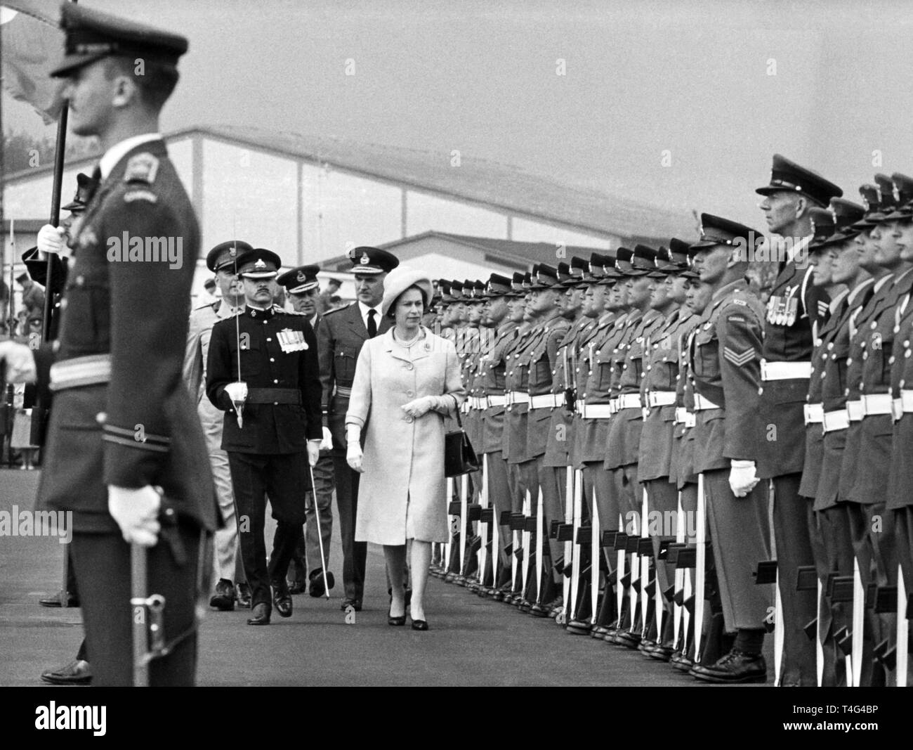 Canadian walks Black and White Stock Photos & Images - Alamy