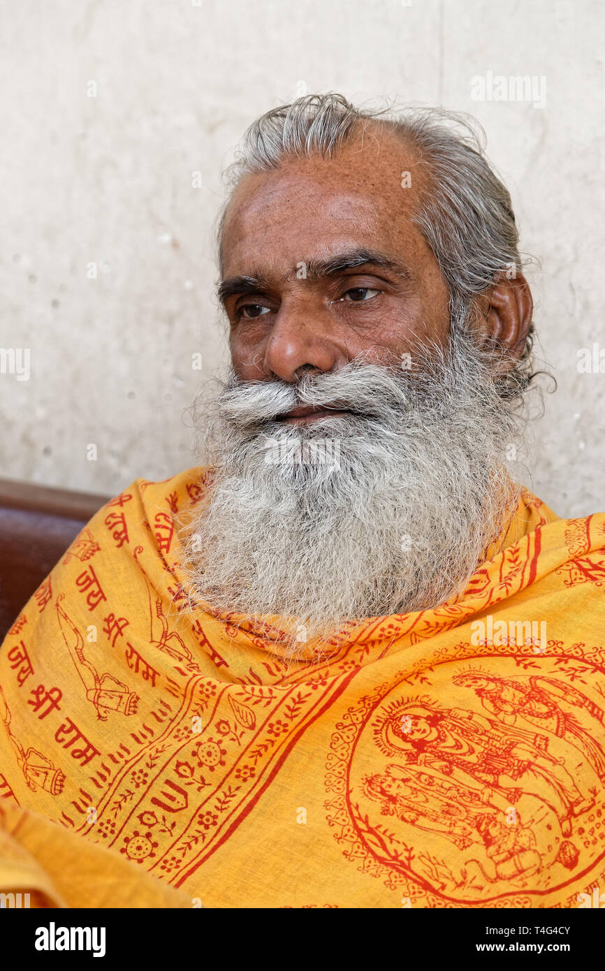 Holy person hi-res stock photography and images - Alamy