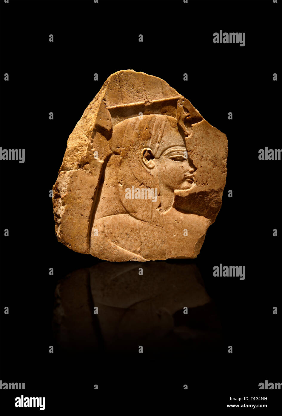 Egyptian relief sculpture hi-res stock photography and images - Alamy