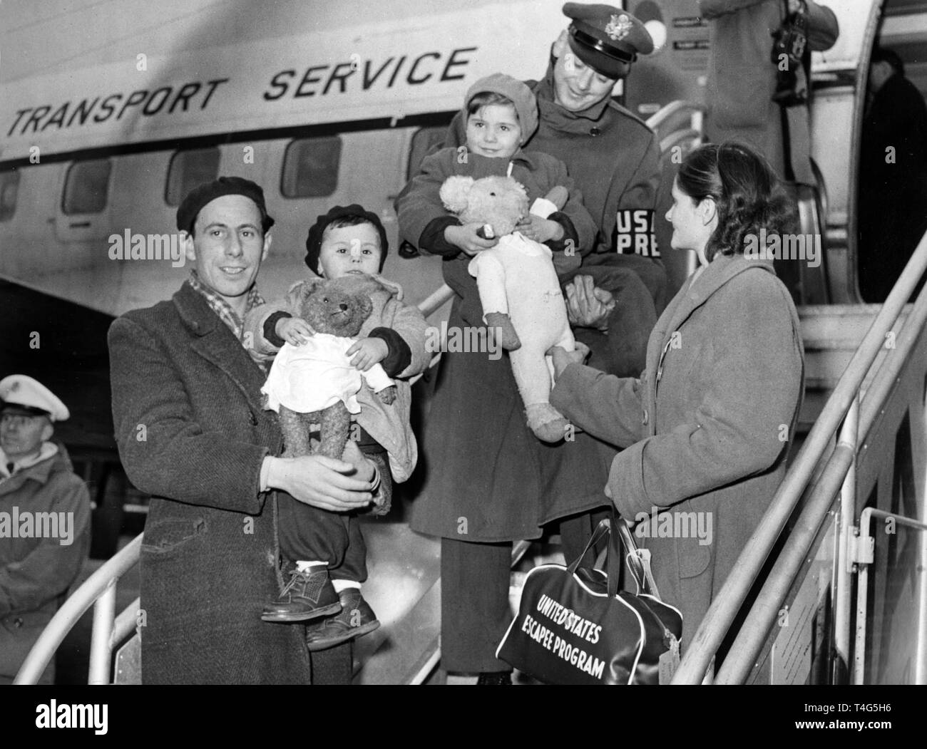 Hungarian Refugees 1956 Stock Photos & Hungarian Refugees 1956 Stock ...