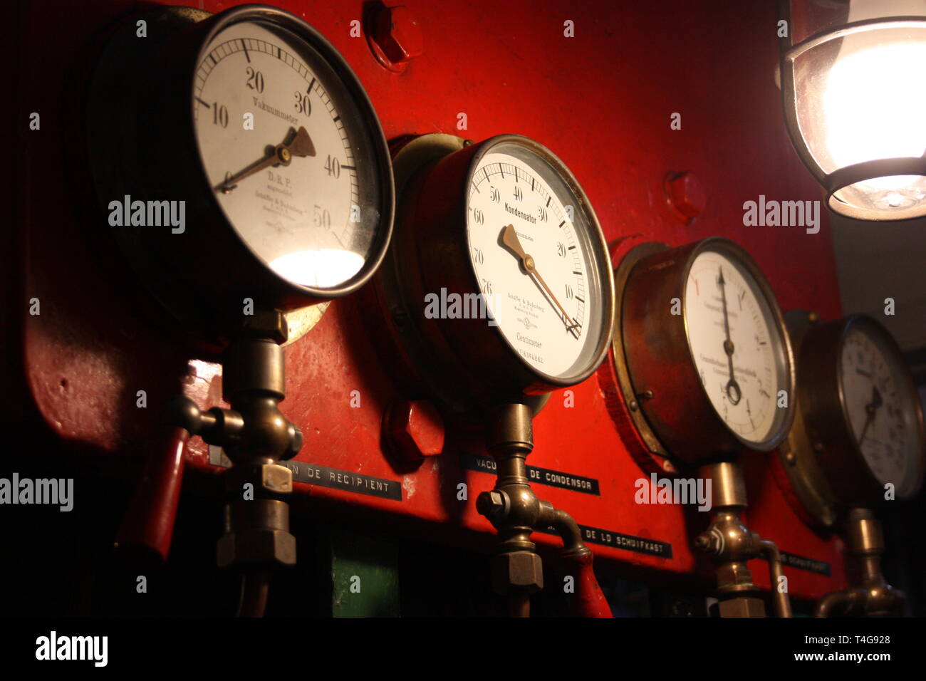 technical tool for measuring atmospheric pressure on ships and boats ...