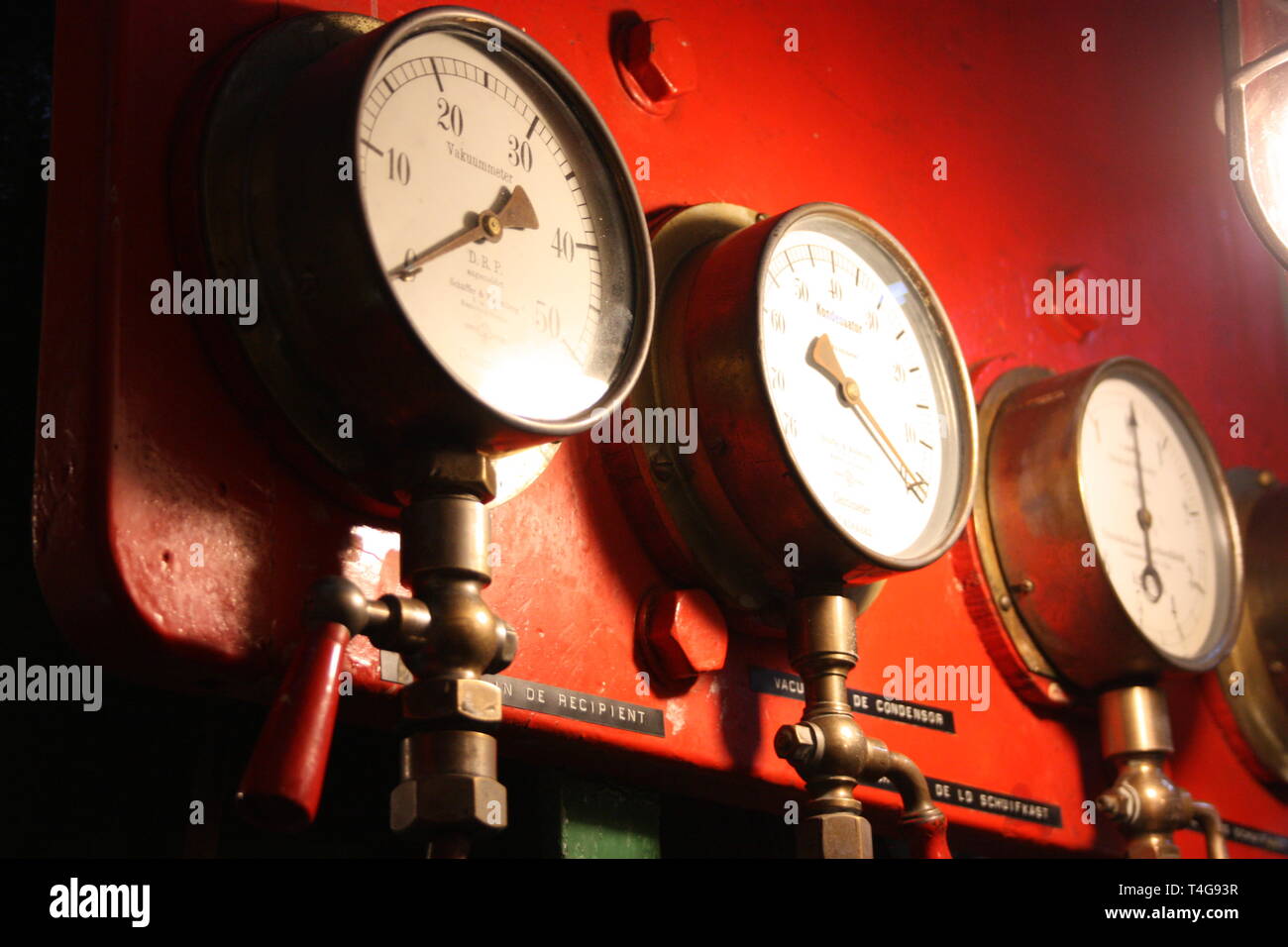 technical tool for measuring atmospheric pressure on ships and boats ...