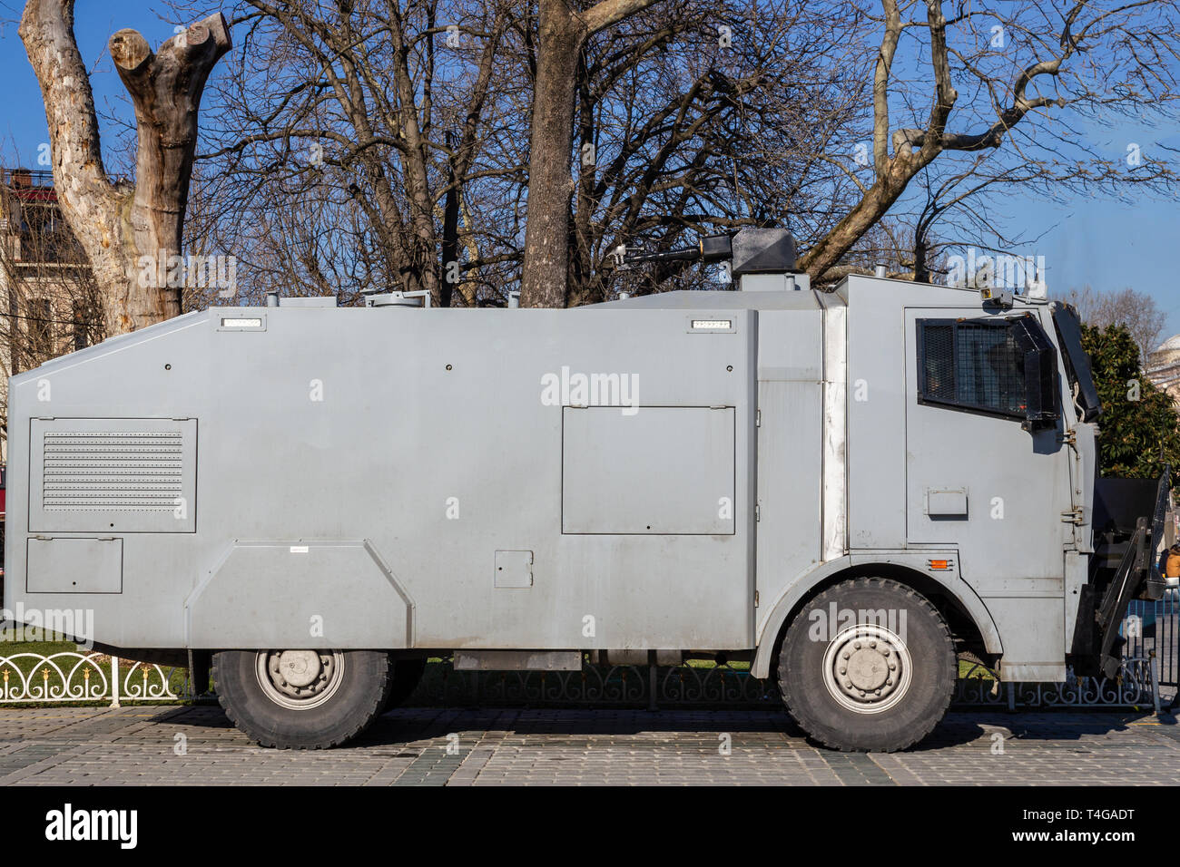 Riot control hi-res stock photography and images - Alamy