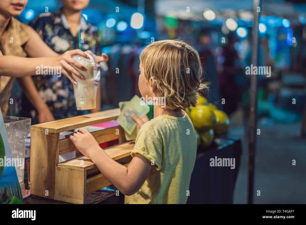 Malaysia Street Scene High Resolution Stock Photography and Images - Alamy