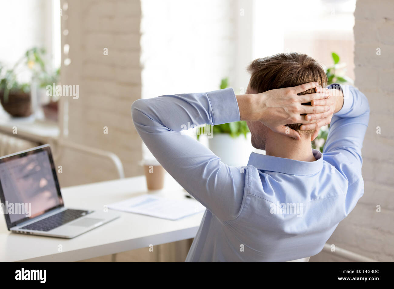 Stretch break hi-res stock photography and images - Alamy