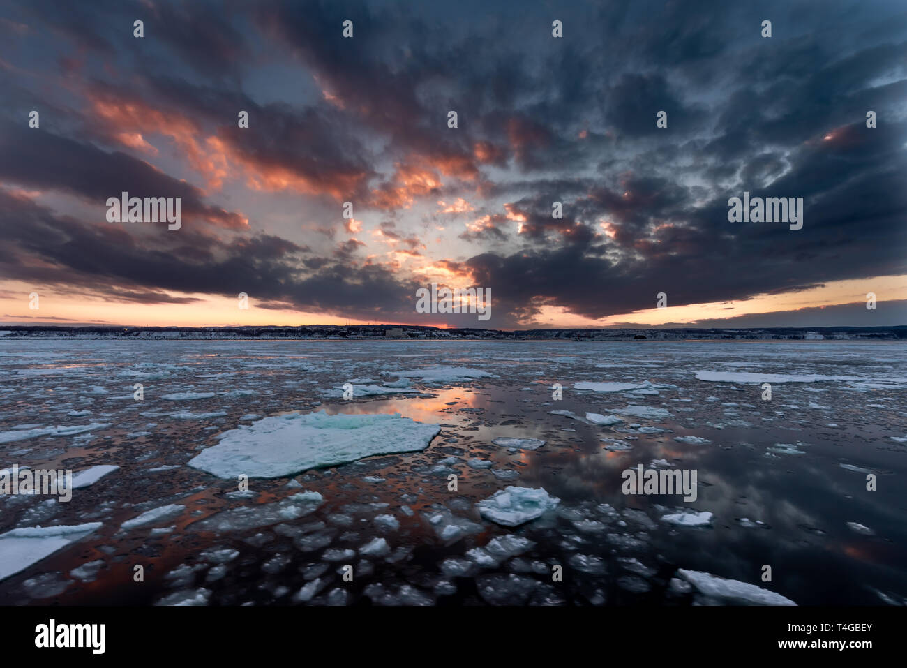 Drift Ice and tourist cruise on the Sea of Okhotsk in Abashiri,Hokkaido ...