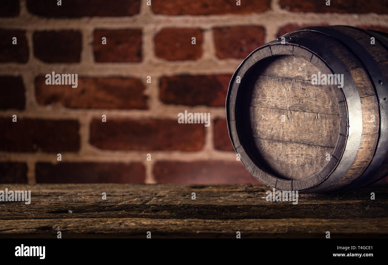 Old wooden beer barrel hi-res stock photography and images - Alamy