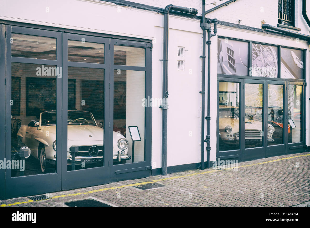 Mews chelsea hi-res stock photography and images - Alamy