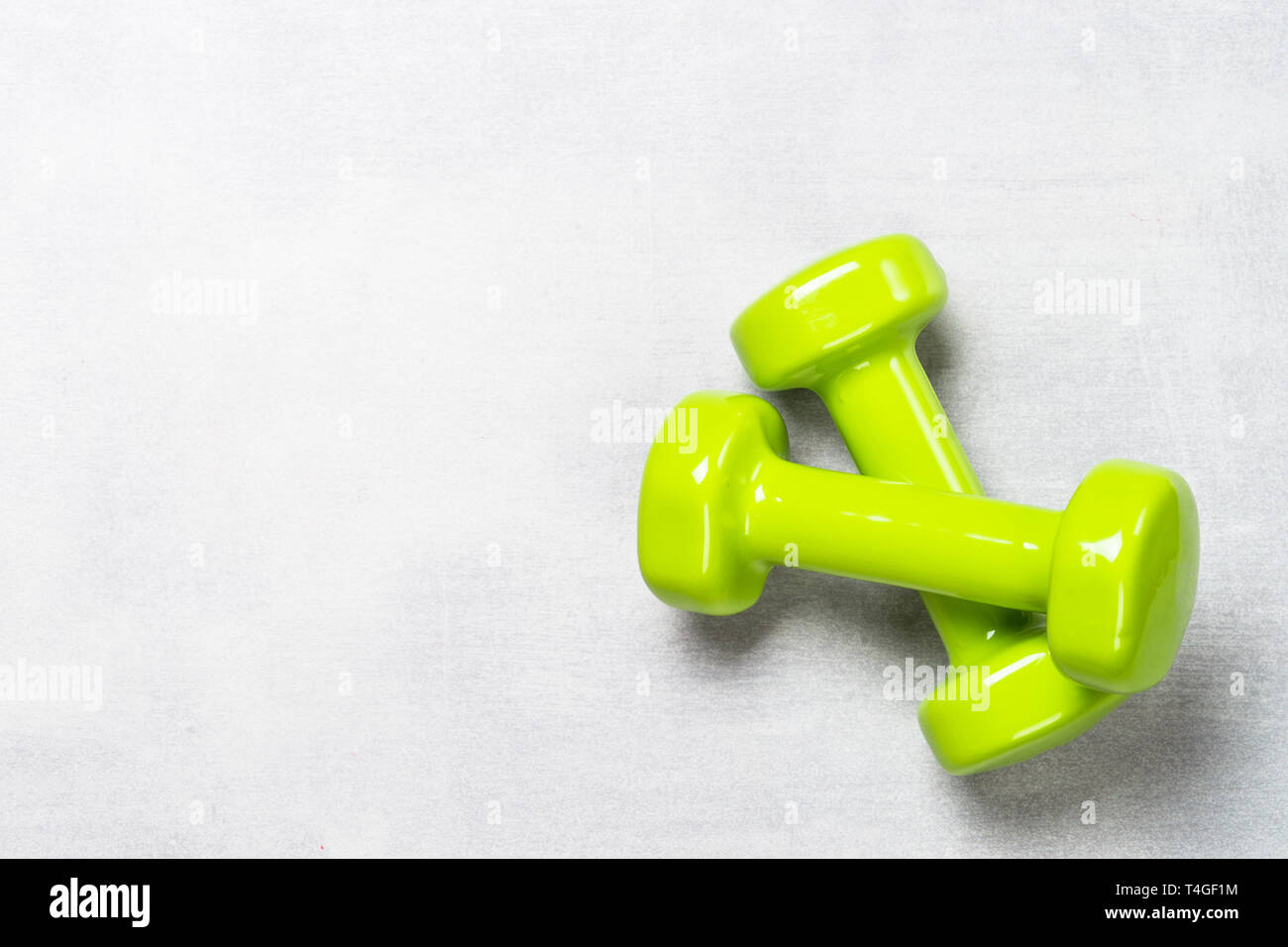 Pair dumbbells top view hi-res stock photography and images - Alamy