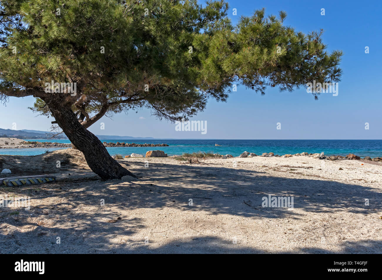Amazing view of Lagoon Beach at Kassandra Peninsula, Chalkidiki ...