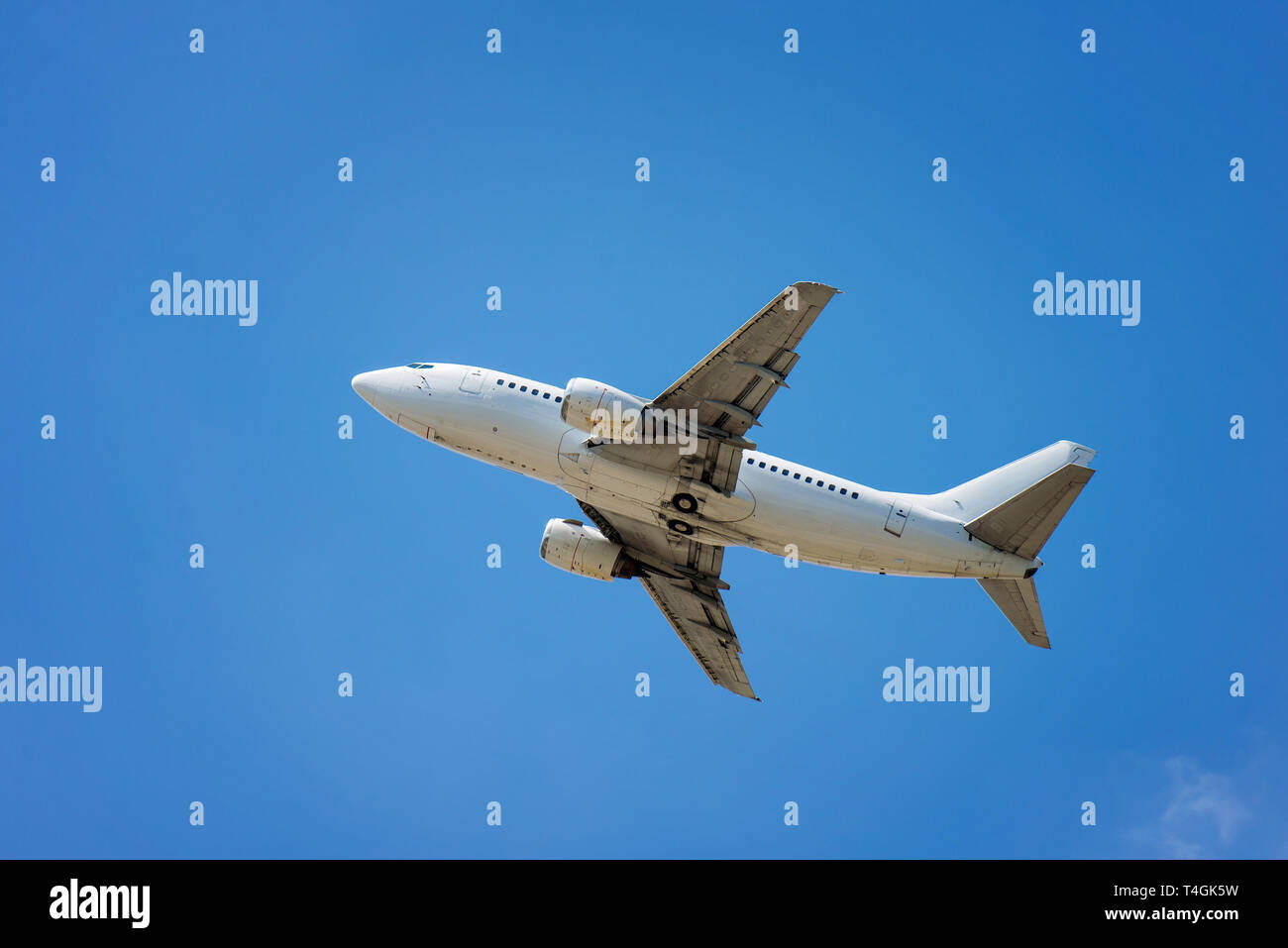 Plane moving in airport view hi-res stock photography and images - Alamy