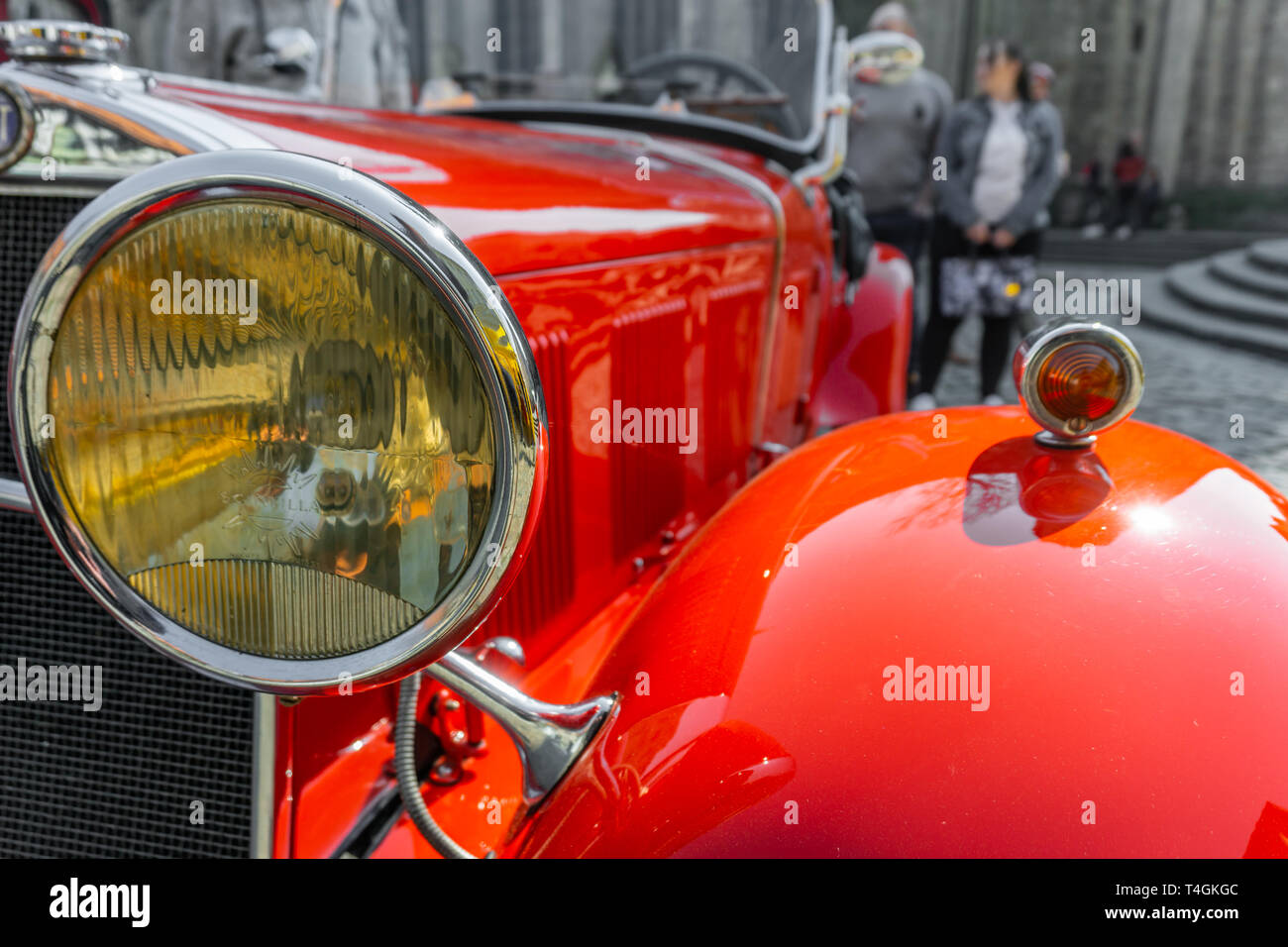 Car without headlights hi-res stock photography and images - Alamy