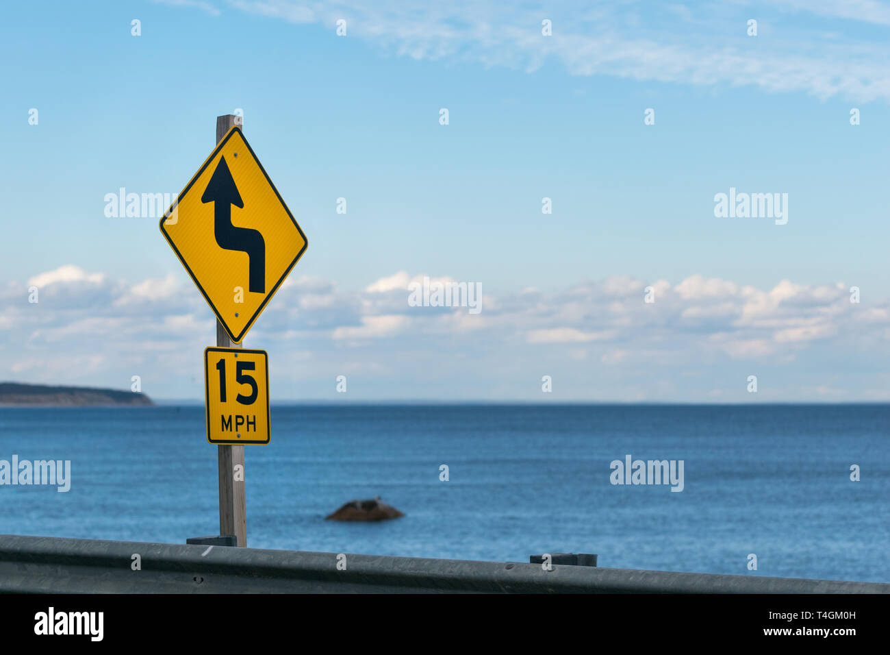 15 mph sign hi-res stock photography and images - Alamy