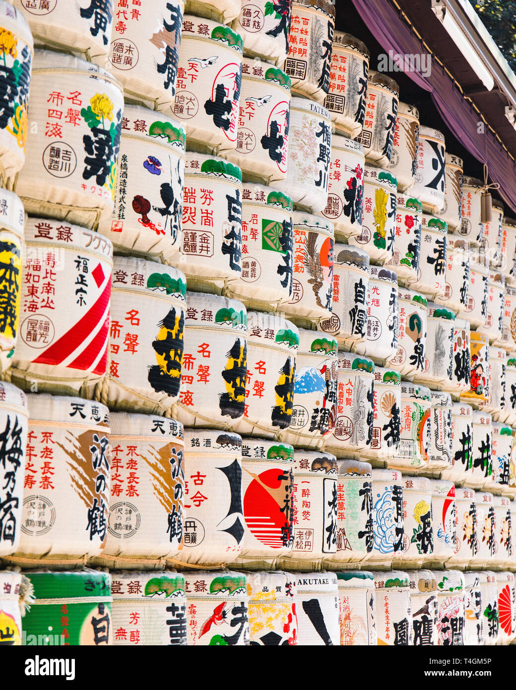 Japanese sake storage hi-res stock photography and images - Alamy