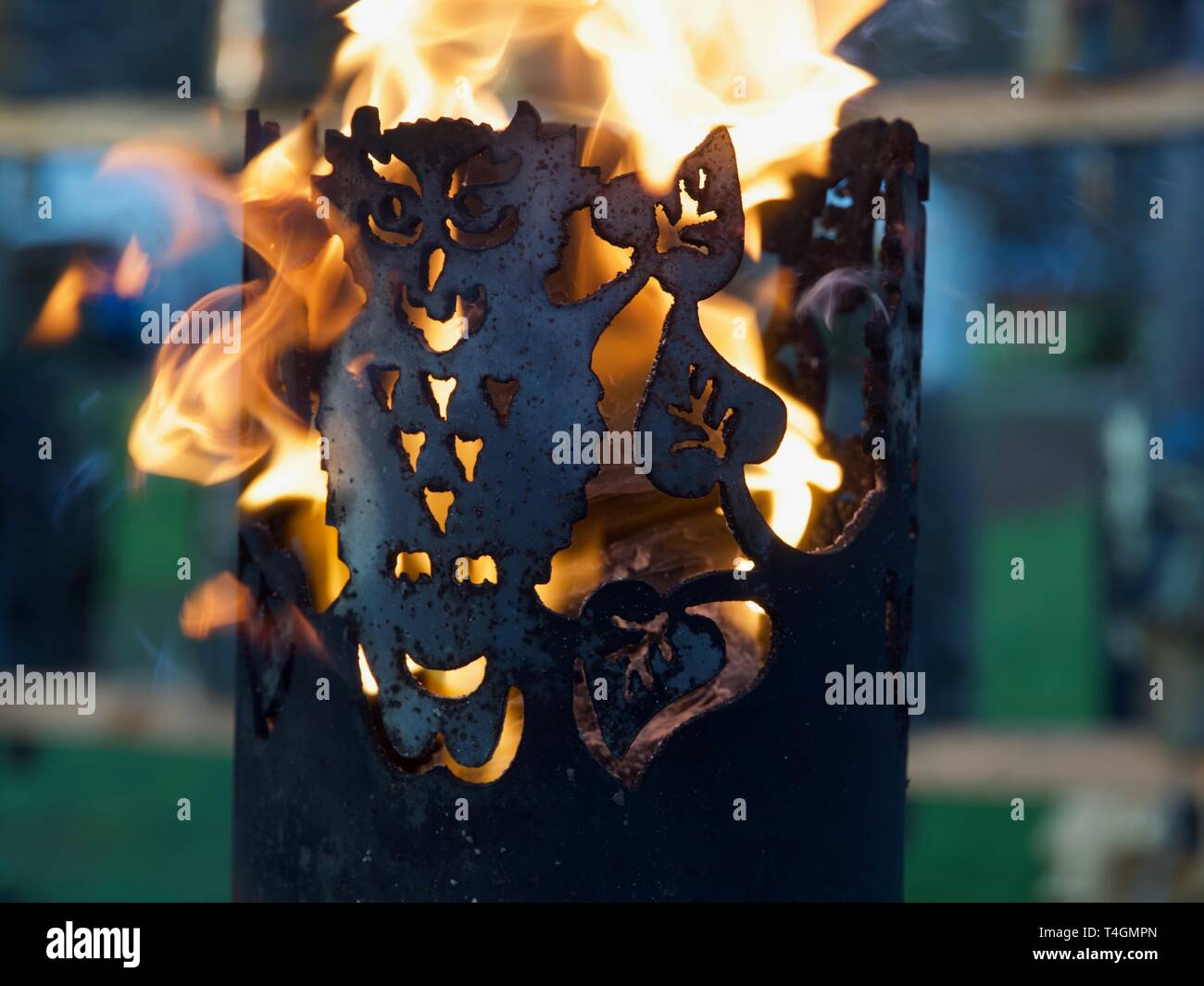 Burning metal torch hi-res stock photography and images - Alamy