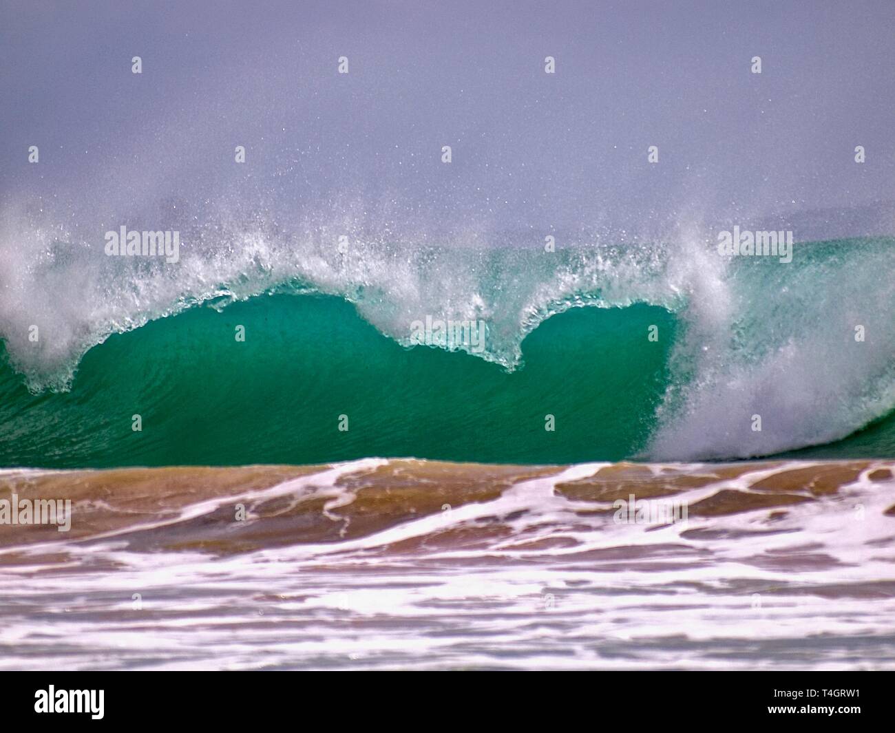 Beautiful and colorful waves in the ocean Stock Photo - Alamy