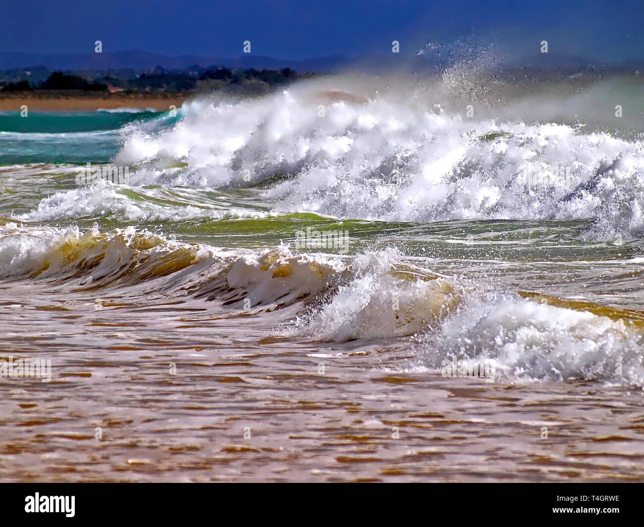Beautiful and colorful waves in the ocean Stock Photo - Alamy
